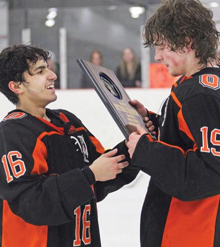 Boys hockey: Andrew Jicha, Nate McAlpine star as duo helps send Oregon ...