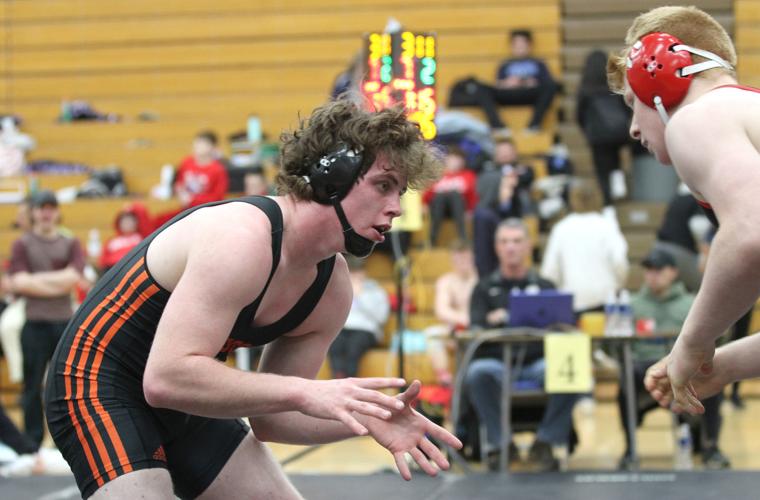 Wrestling: Niday takes second at conference tournament | Sports ...