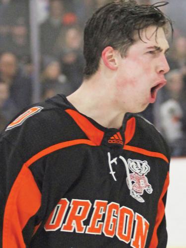 Boys hockey: Andrew Jicha, Nate McAlpine star as duo helps send Oregon ...