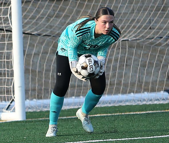 Oregon girls soccer ends 10-year streak, loses to Madison West | Sports ...