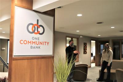 Two banks become ‘One Community Bank’ | Business | oregonobserver.com