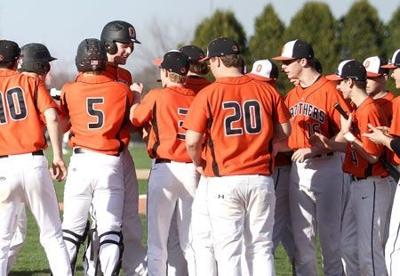 Baseball: Offense bounces back at Fort | Sports | oregonobserver.com