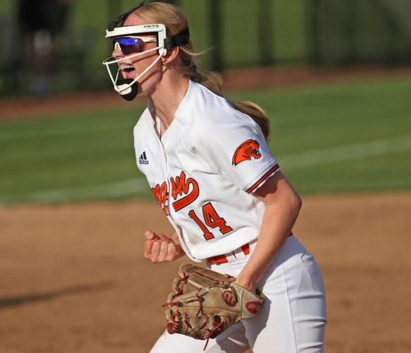 Oregon senior Carly Zych shines with record-breaking stats | Sports ...