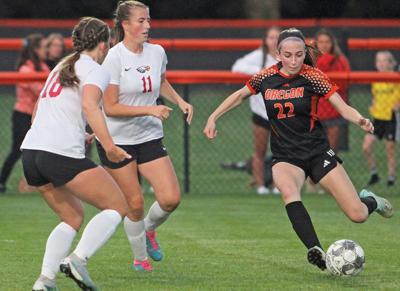 Girls soccer: Perfectly played free kick sends Oregon to sectional ...