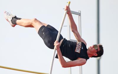 Boys track and field: Oregon's Jacob Yoerger wins pole vault at ...