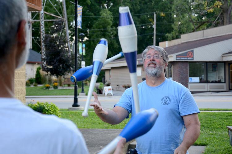 Oregon Juggling Club holds 'Firefly Night' | Community | oregonobserver.com