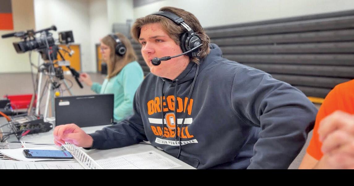 Football: Oregon’s Luke Marx finds success on field, on mic | Sports ...