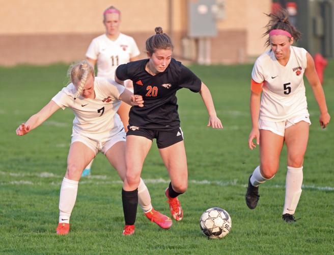 Girls soccer: How Oregon proved ‘they have heart’ in dramatic draw ...