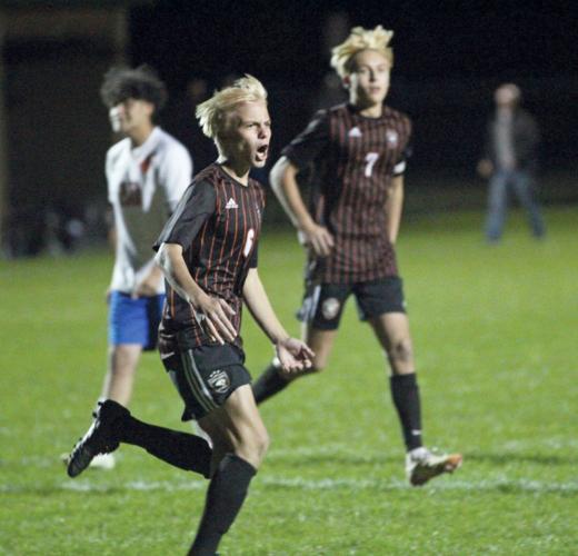 Boys soccer: Oregon’s brotherhood has Panthers unbeaten heading into ...