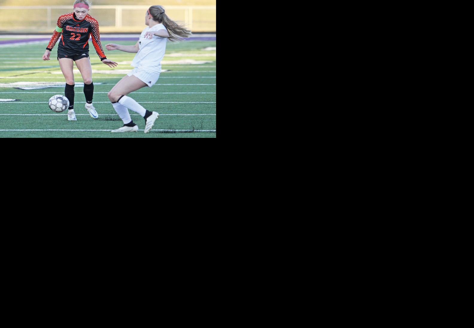 Girls soccer: Oregon opens up title defense with big win over D.C ...