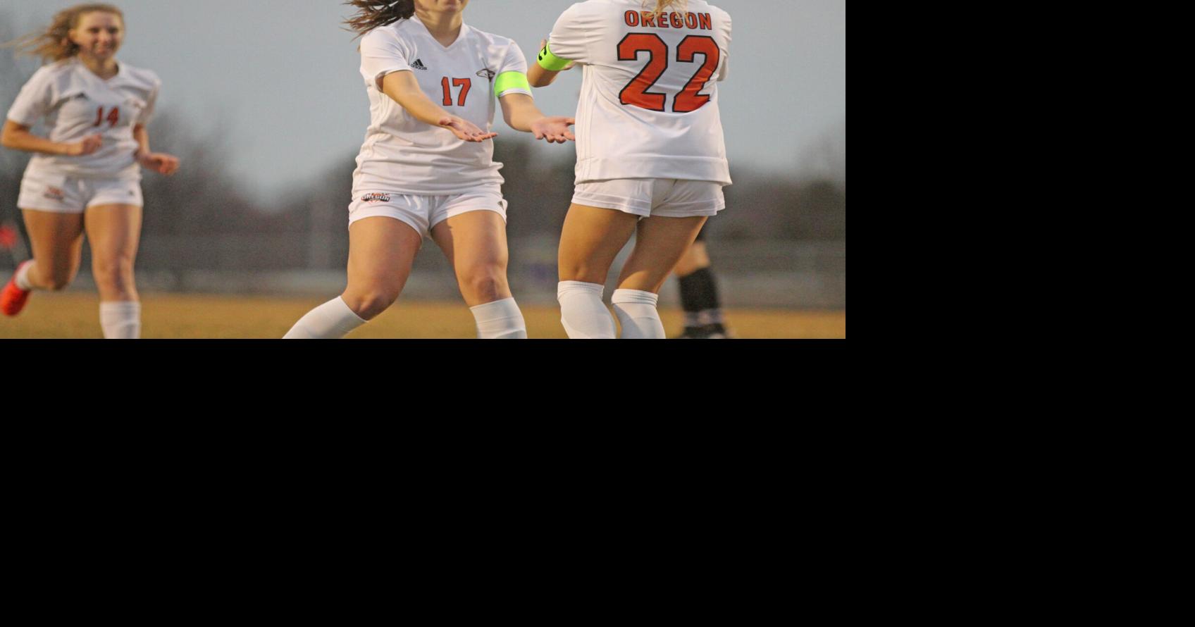 Girls soccer: Oregon nabs nation's No. 1 ranking | Sports ...