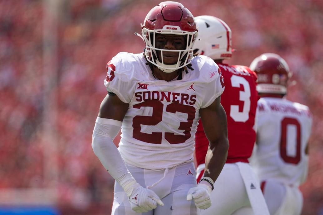 OU football: Wanya Morris' off-field issue a 'learning period', DaShaun ...