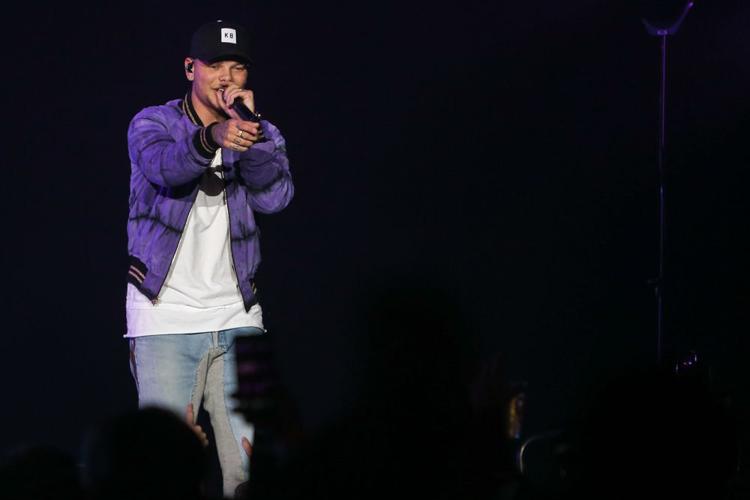 Kane Brown, Granger Smith and RaeLynn perform at Lloyd Noble Center ...