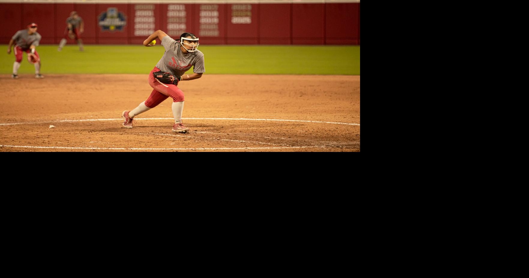 OU softball showcases newcomers in Battle Series 1 | Sports | oudaily.com