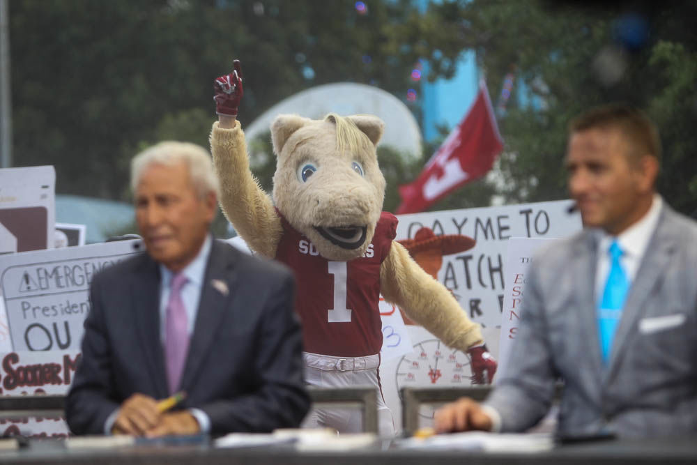 OU football: Views from ESPN College GameDay before OU/TX Red River ...
