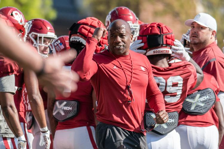 How Emmett Jones' coaching develops young Sooners' receivers | Sports ...