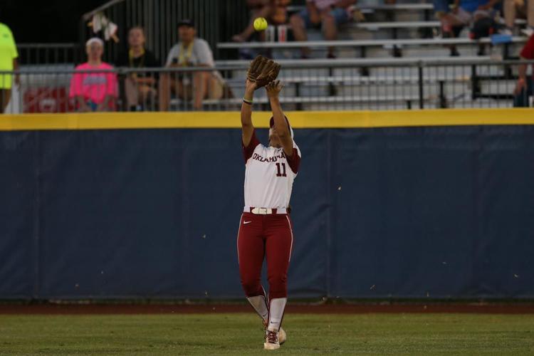 OU Softball: Sooners triumph over Alabama (photos) | Gallery | oudaily.com