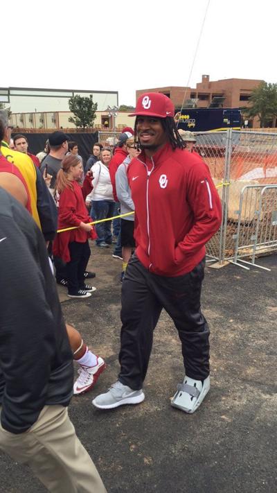 Oklahoma football: Devante Bond, Jordan Evans not suited up against ...