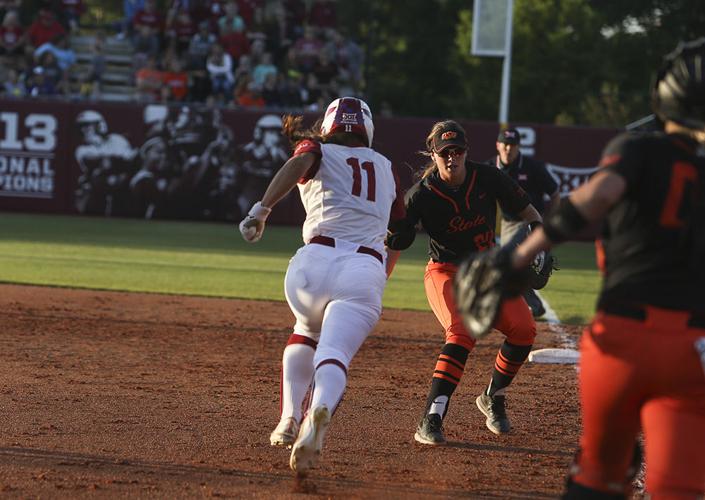 Oklahoma softball: Sooners defeat the Cowgirls 6-2 | Gallery | oudaily.com