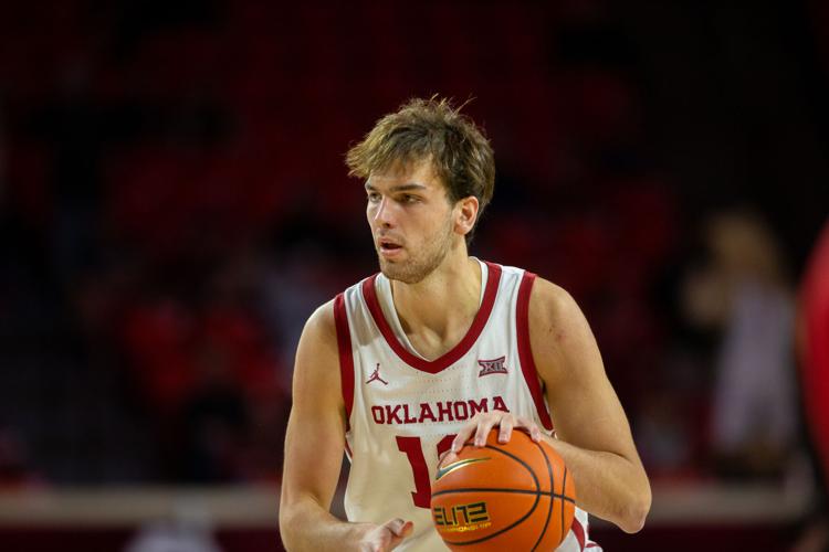 OU basketball: Jacob Groves' late block preserves Sooners' win over ...