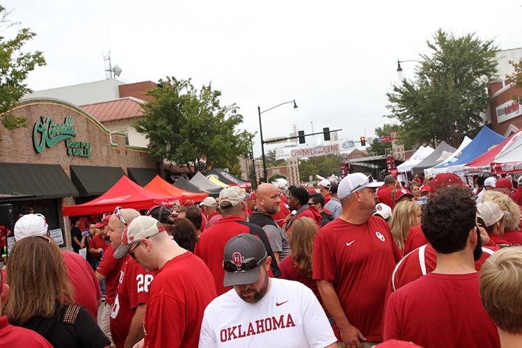 Oklahoma football: Sooner, Wildcat fans, players before the game ...