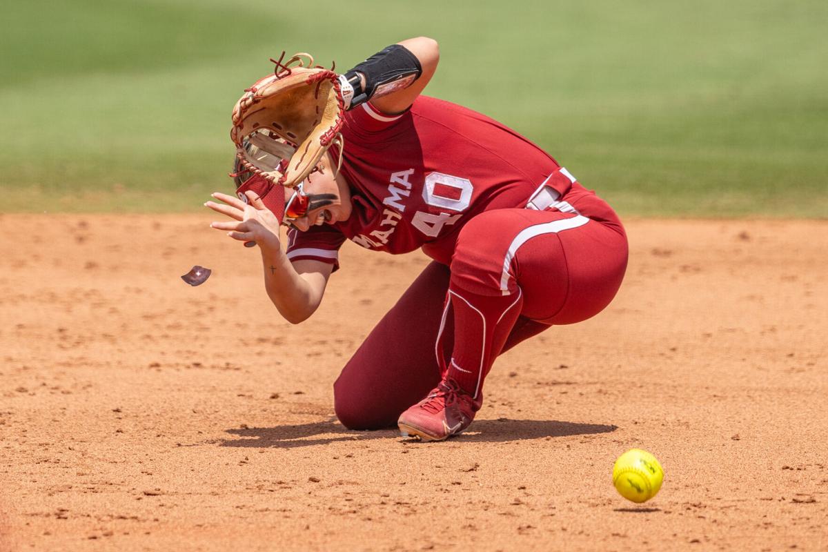 Kelly Maxwell delivers her best start in 1-0 win over UCLA | Sports ...