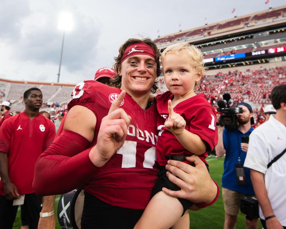 OU quarterback John Mateer to undergo hand surgery | Sports | oudaily.com