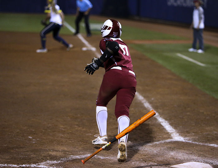 Softball Women's College World Series: OU v Michigan | Gallery ...