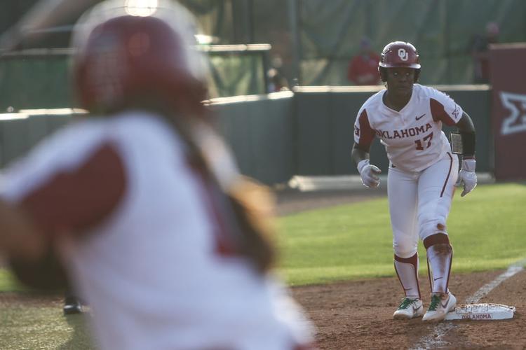 OU softball: Sooners beat Tulsa 10-1 (photos) | Gallery | oudaily.com