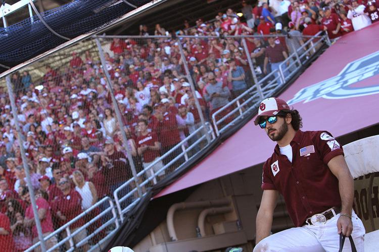 Oklahoma football: Sooners lead Longhorns 14-13 in Red River Showdown ...