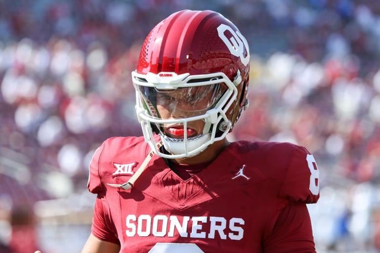 Dillon Gabriel supported by family during OU's win over SMU | Sports ...