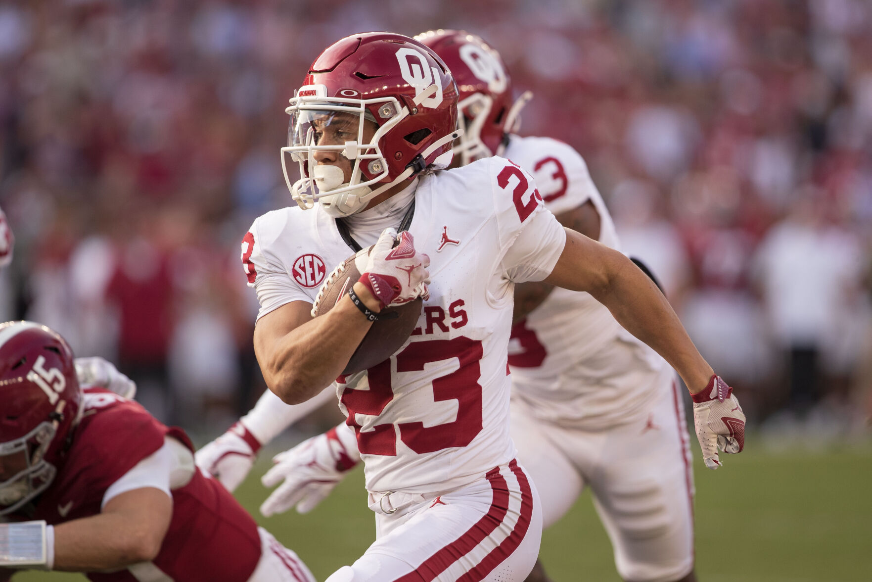 Bowen brothers deliver key plays in upset win over Alabama | Sports ...