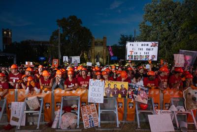 OU fans welcome Tennessee to College GameDay | Sports | oudaily.com