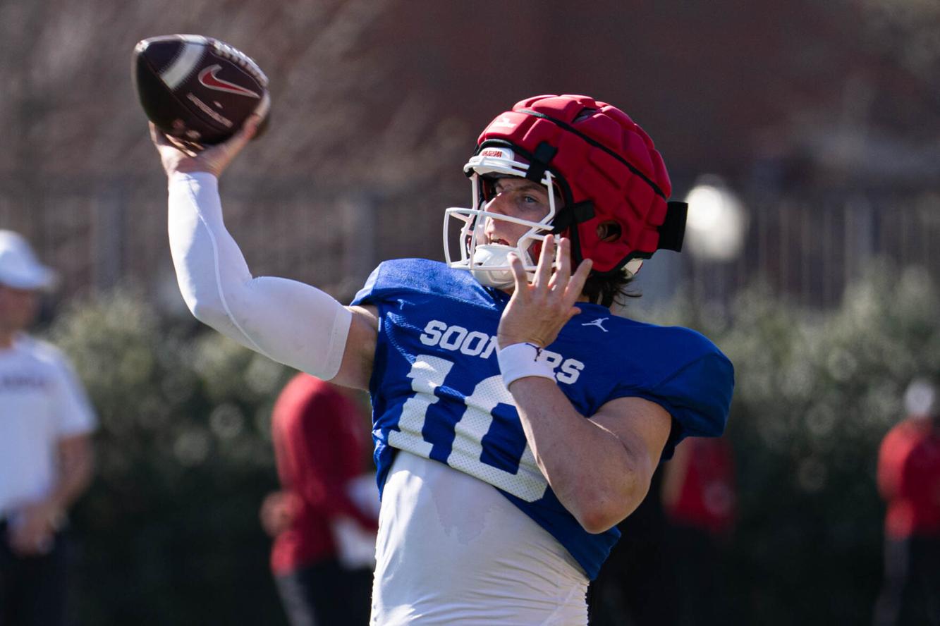 OU Mateer teaches offense, talks defense in spring practice | Sports ...