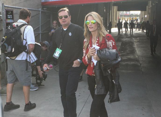 Oklahoma football: Sooners arrive at Rose Bowl for Playoff Semifinal ...