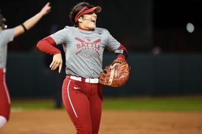 OU softball transfers Alex Storako, Haley Lee shine in season debuts ...