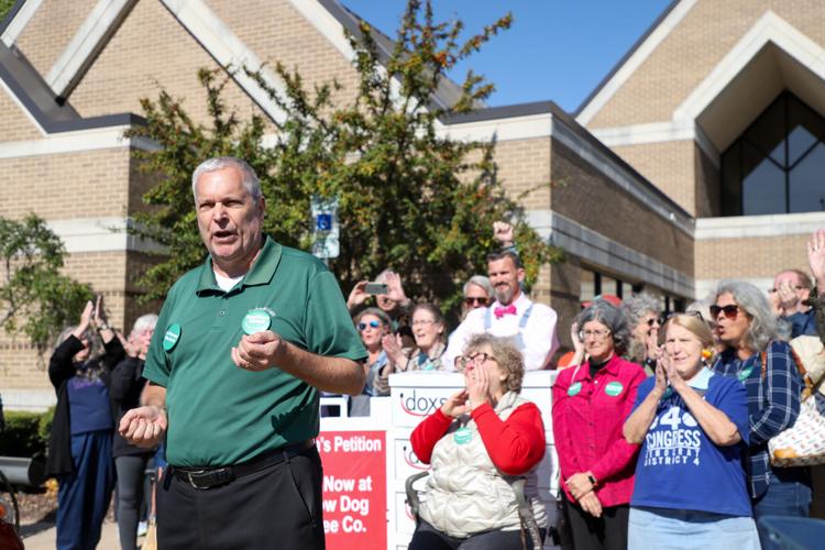 Residents submit over 11,000 signatures for entertainment district ...