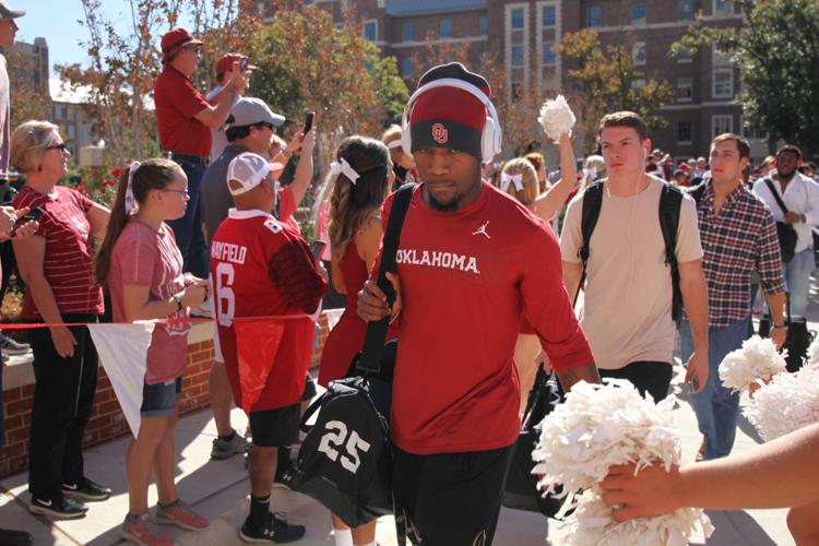 OU football: Sooners' Walk of Champions before Kansas State game ...