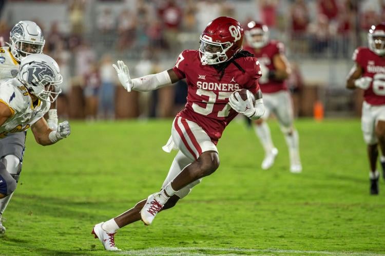 Dasan McCullough adjusting to OU football, "Cheetah" | Sports | oudaily.com