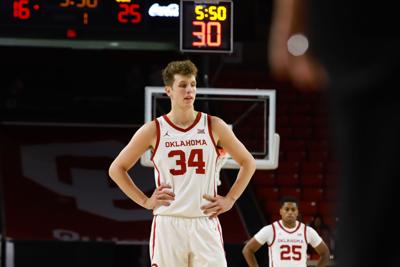 OU basketball: Jacob Groves' late block preserves Sooners' win over ...