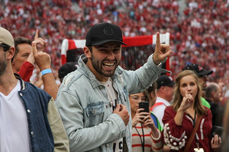 OU football: Baker Mayfield, Buddy Hield and Toby Keith at OU vs. Army ...