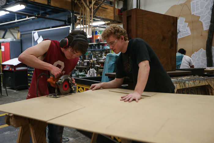 OU scenic technology students share experiences in small, high-standard ...
