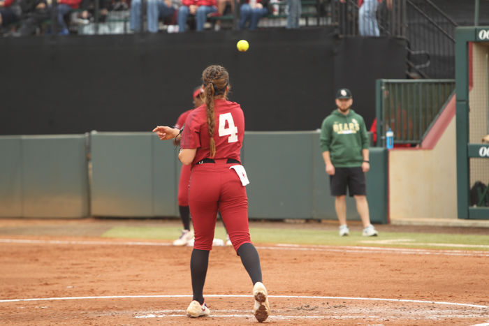 OU softball: Sooners beat Baylor 16-0 (photos) | Gallery | oudaily.com