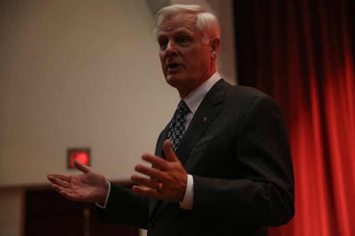 OU President James Gallogly hosts Q&A for students (photos) | Gallery ...