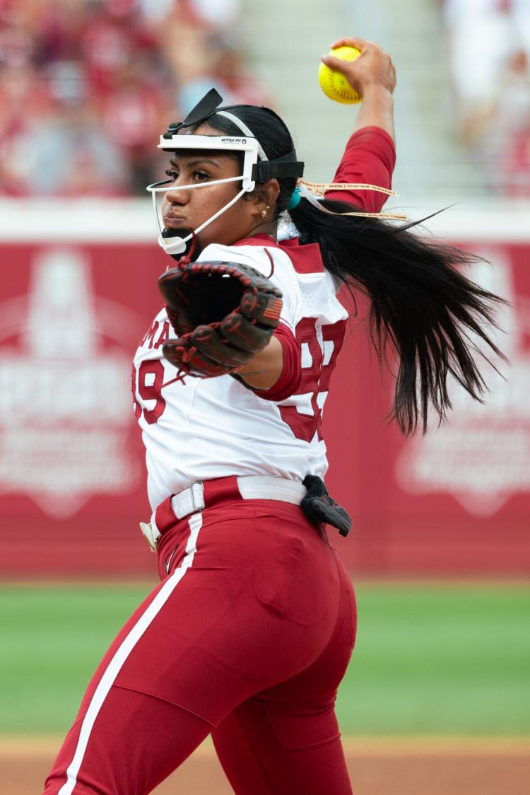 NCAA softball photos: Oklahoma-Mississippi State super regionals game ...