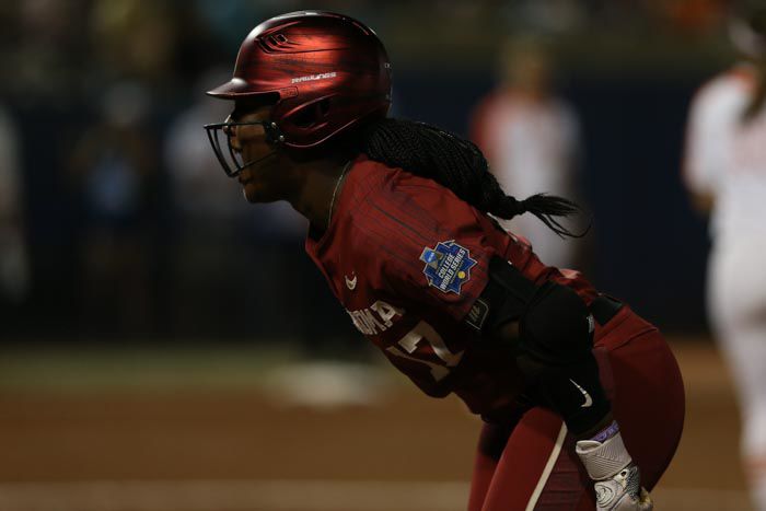 OU Softball: Sooners defeat Oklahoma State (photos) | Gallery | oudaily.com