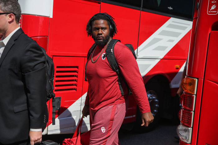 OU and UT arrive at the Cotton Bowl before Red River Rivalry (photos ...