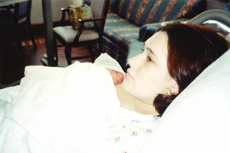 'I had to advocate for myself': Pregnant, parenting students overcome ...