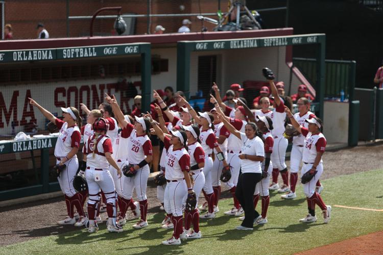 Oklahoma Softball: Sooners defeat Arkansas in game one of Super ...