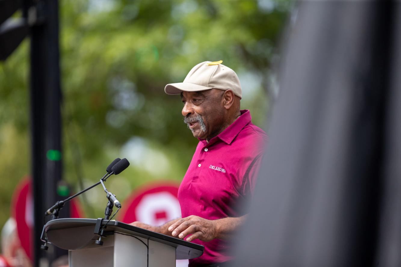 OU football: What Selmon Brothers, Barry Switzer, Joe Castiglione said ...